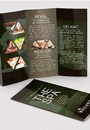 Plantillas gratuitas de folletos trípticos en PSD - por ElegantFlyer.